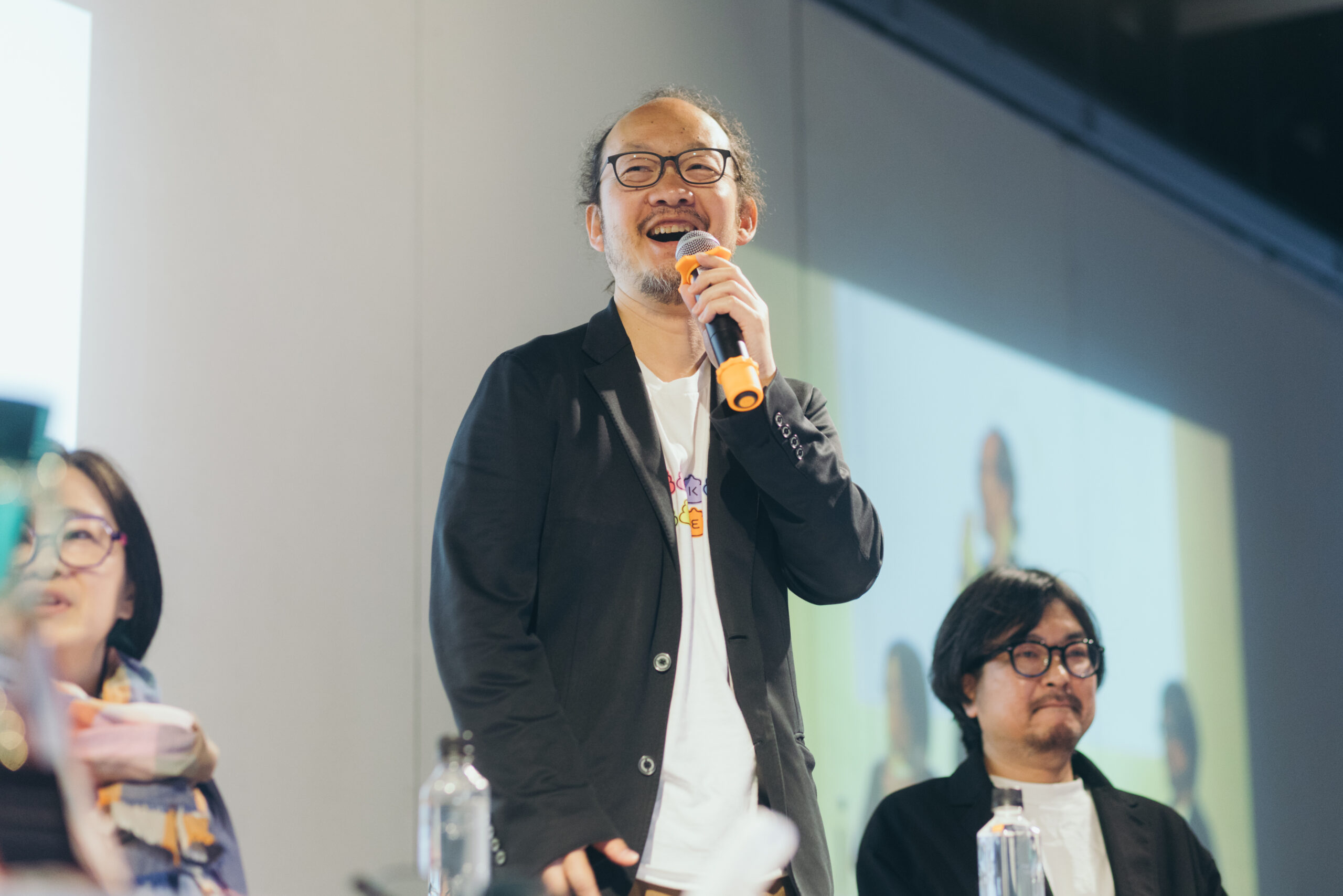 【HDA 2025 1st Presentation 特別審査員レポート】面白法人カヤック・阿部晶人さんに密着！（表彰式編） | 御茶の水美術 ...
